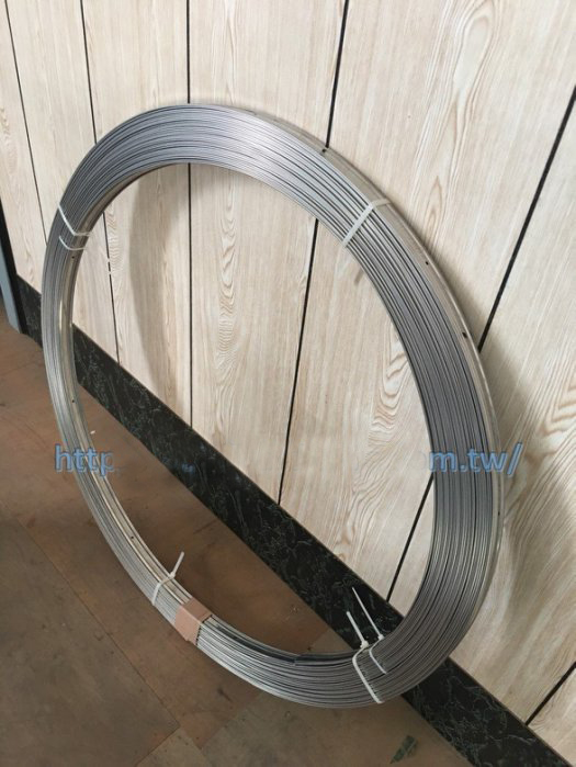 【singcoco】PC耐力板專用 白鐵壓條300尺整卷銷售36*3.4mm 採光罩壓條 遮雨棚遮光罩專用 | 蝦皮購物