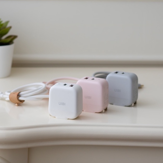 【UIBI】30w雙口氮化鎵快充-共3色《屋外生活》平板電腦 IOS 安卓 小體積好攜帶 | 蝦皮購物