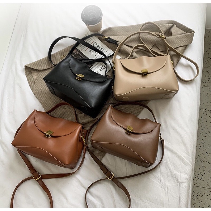 [Venus.J] 🌟售完不補🌟 大容量復古皮革包 | 蝦皮購物