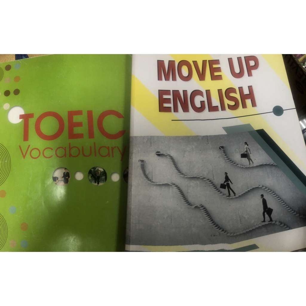 MOVE UP ENGLISH (大學)英文課本 二手書 附光碟 | 蝦皮購物