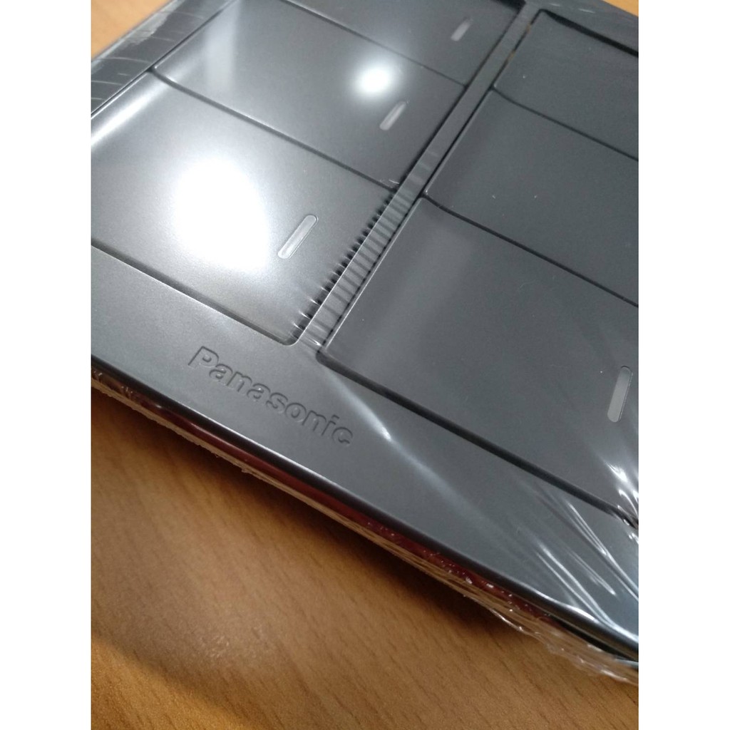 【電材品】RISNA開關，含稅國際牌5652W，WTRF5652W，WTRF5652H六開(三開*2)，六開含蓋 | 蝦皮購物