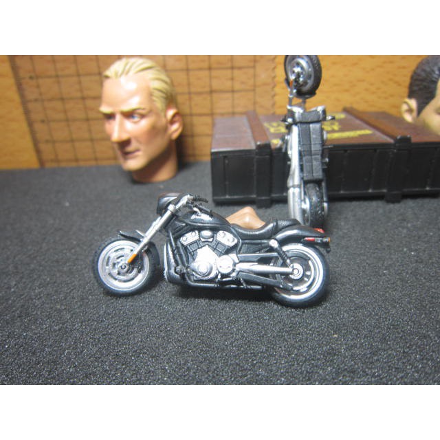 RU8休閒部門 精緻人偶用舊化超小摩托車一個(黑色mini重型機車 龍頭/輪子可動) | 蝦皮購物