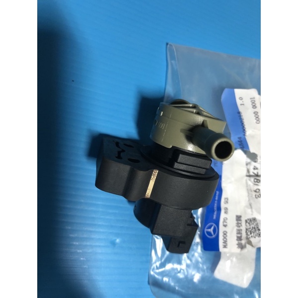 BENZ 0004708993 活性碳罐電磁閥 W204 | 蝦皮購物