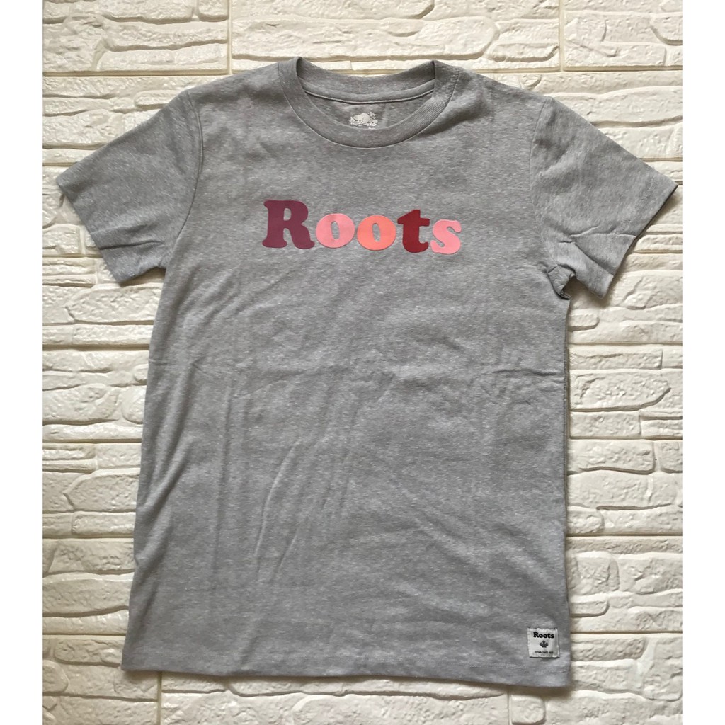 全新 Roots 中灰色短袖T恤、尺寸：XS【美國官網正品】 | 蝦皮購物