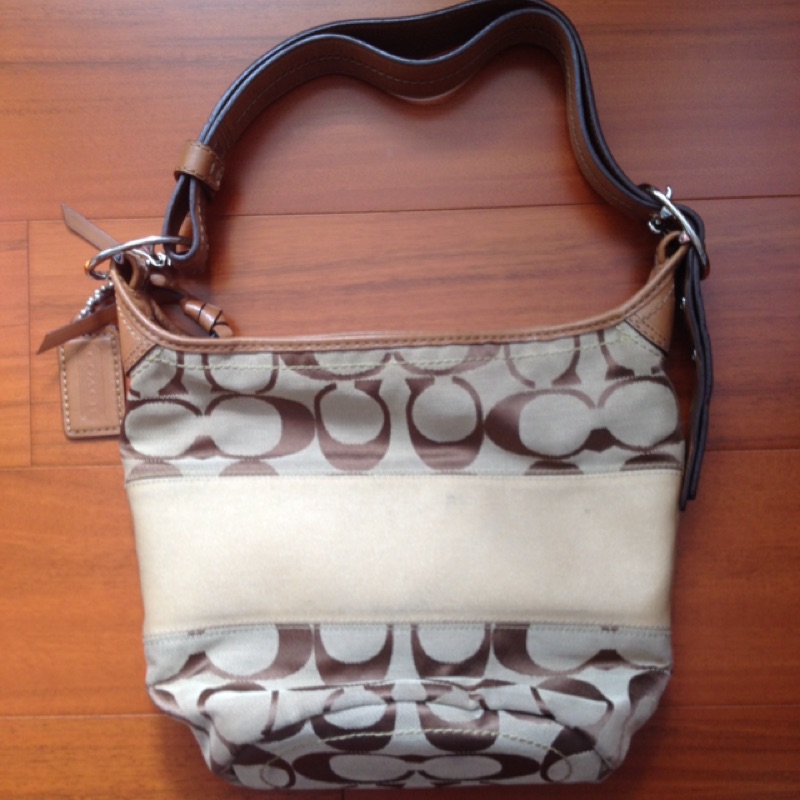 Coach 經典水桶包 | 蝦皮購物