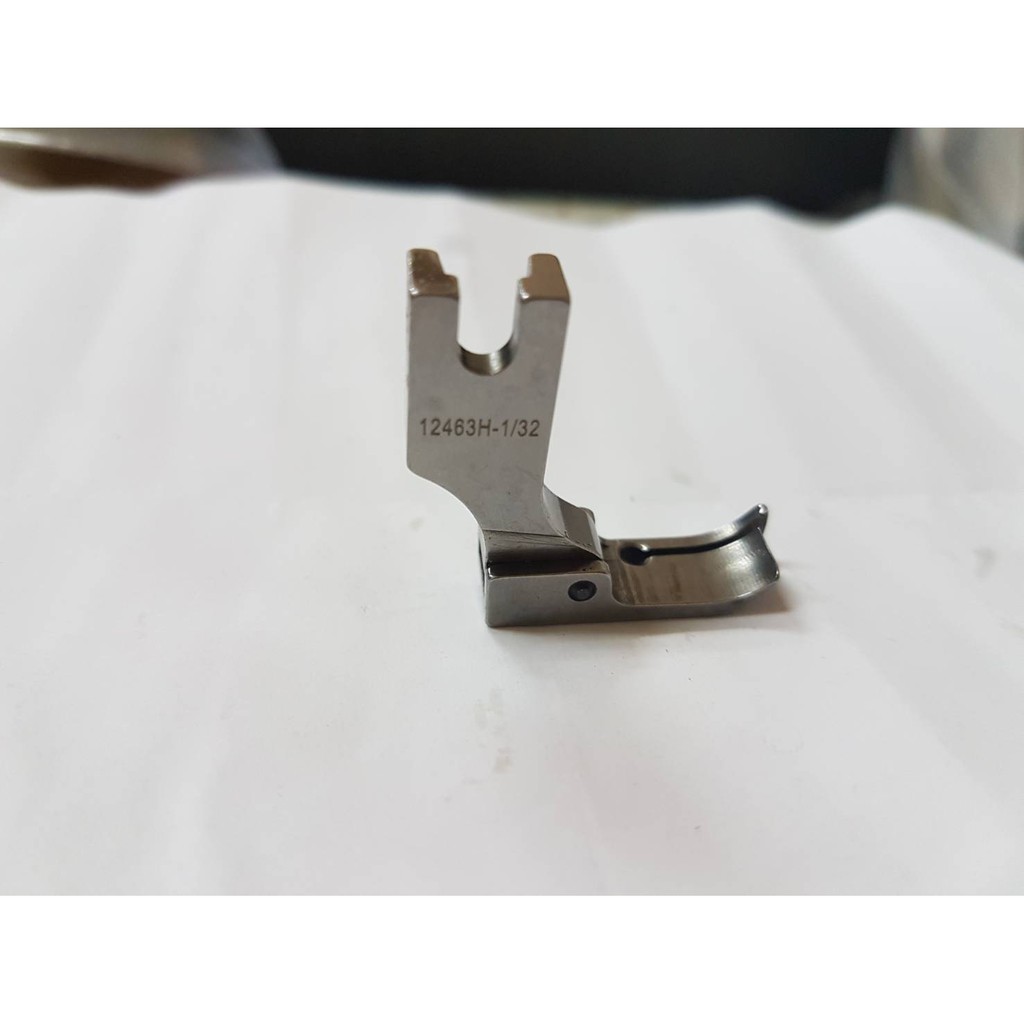 PESUN 鐵製精品 工業用 縫紉機 平車 仿工業用 固定式擋邊 壓腳 右邊 12463H 1/32 壓腳 | 蝦皮購物