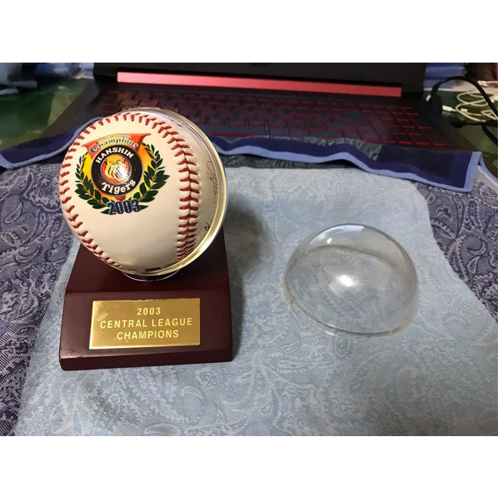 NPB 日本職棒 阪神虎隊 2003優勝 紀念球 LOGO球 印刷簽名球 二手舊物 意者下標 | 蝦皮購物