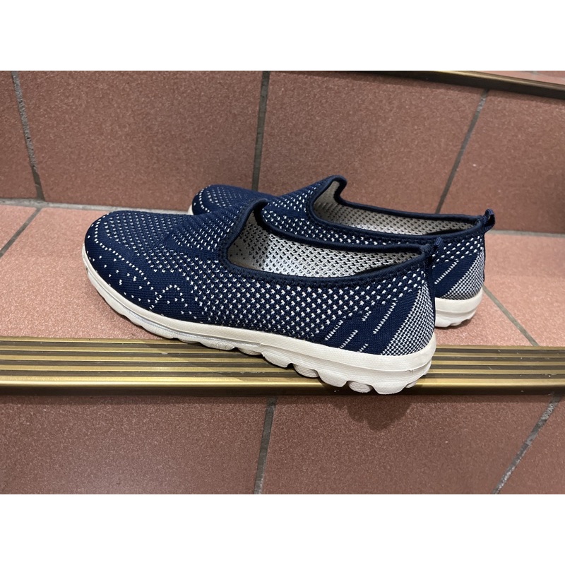 Noda休閒鞋 尺寸39號-已預訂 | 蝦皮購物