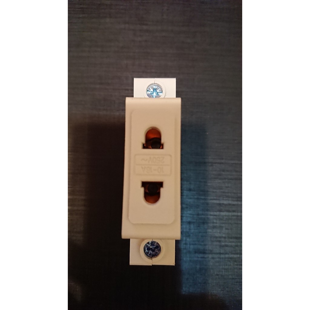 台灣現貨 AC30 模數化插座 5孔 2孔 3孔 工業用插座/AC30-10A-16A 配電箱 C45導軌式電源插座 | 蝦皮購物