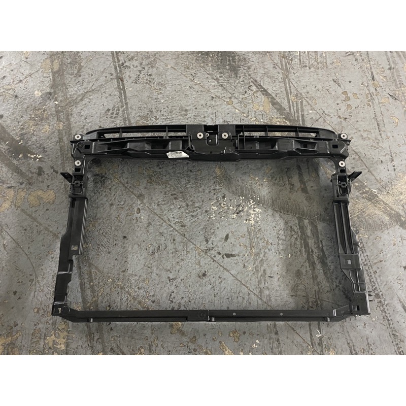 『波卡卡』德國原廠 Golf 7.5 水箱架 5G0805588AC GTI A3 Superb Tiguan | 蝦皮購物