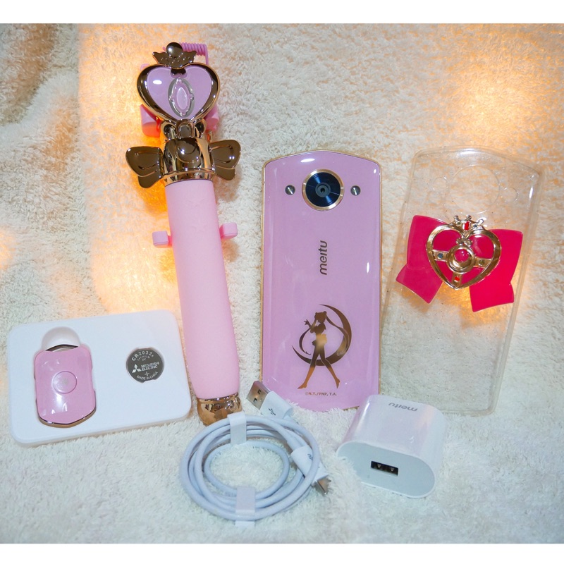 Meitu M8 T8 限量美少女戰士 美圖手機 相機 二手9.8成新 月光仙子自拍棒 盒裝完整 | 蝦皮購物