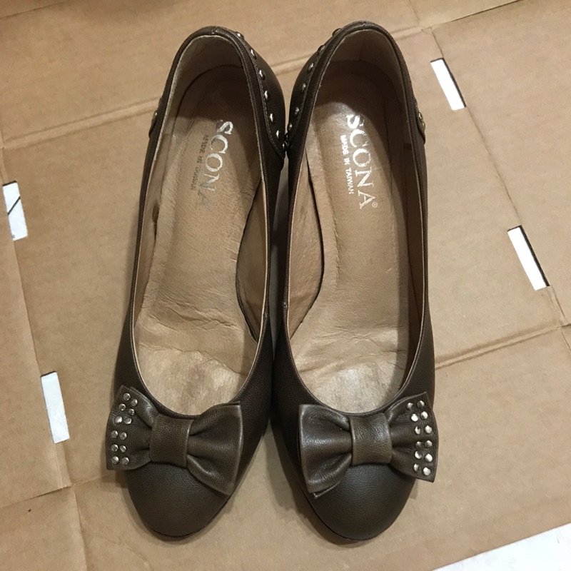 Scona僅穿一次，九成新 | 蝦皮購物