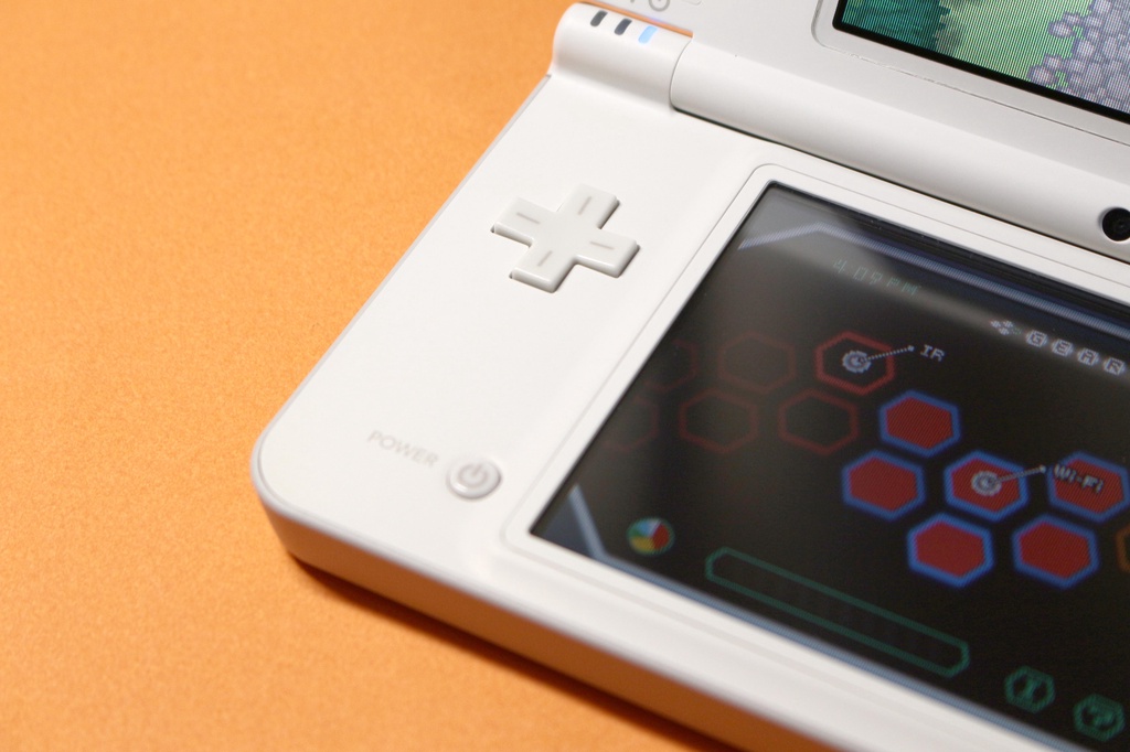 [小狐狸電玩] NDSi LL主機 - 白色(近全新)包含全新充電器 NDS NDSi | 蝦皮購物