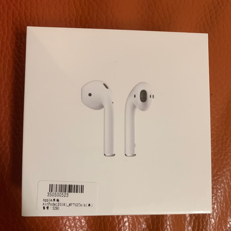 全新未拆2019款 原廠 Airpods 無線藍牙耳機 搭配充電盒 蝦皮購物