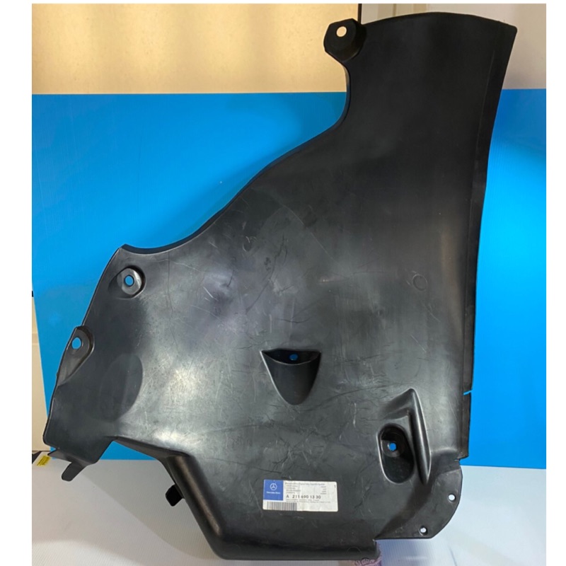 BRNZ 2116901330 前葉內龜膠板後段 LH W211 非企業沒貨運選項 需另外處理 | 蝦皮購物