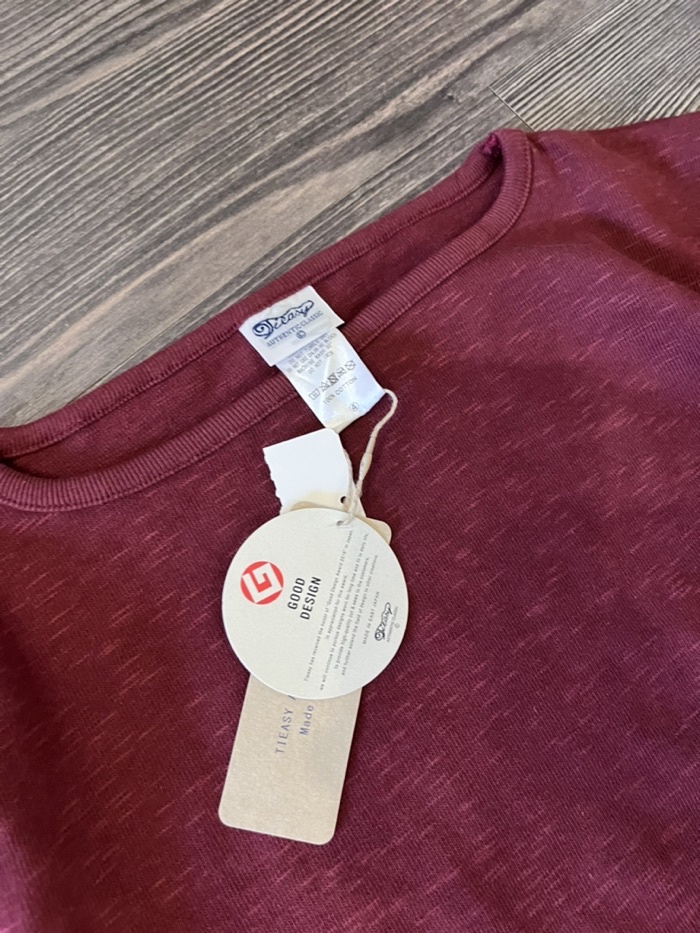 【TIEASY】2016年度GOOD DESIGN大賞日本製T恤，附橫間口袋圓領T恤，男女可穿 | 蝦皮購物