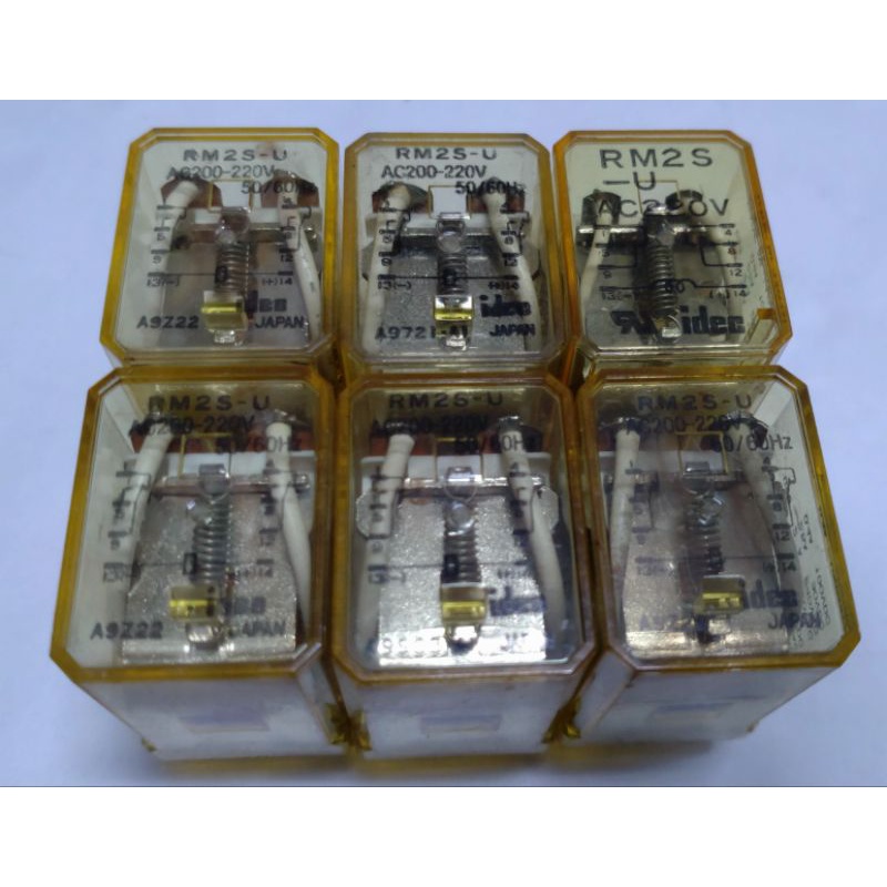 🌞二手現貨保固 日 IDEC和泉 RM2S-UL 繼電器DC24V AC110/220V 附指示燈 RM2S-U 底座 | 蝦皮購物
