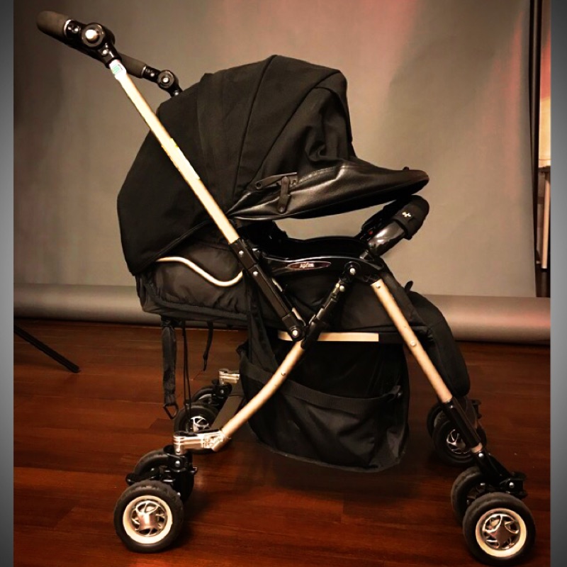 Aprica Laura 700 4wf 雙向.四輪360度 頂級超輕量尊貴黑限量版 | 蝦皮購物