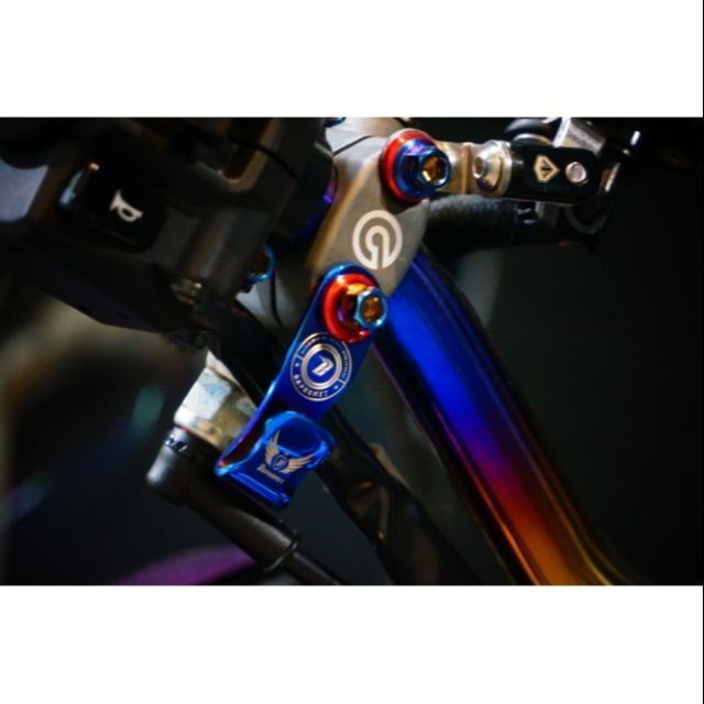 雷雕鍍燒鈦掛鉤 總磅掛鉤 Drg Force smax tmax xadv ak550 〖巴風特〗 | 蝦皮購物