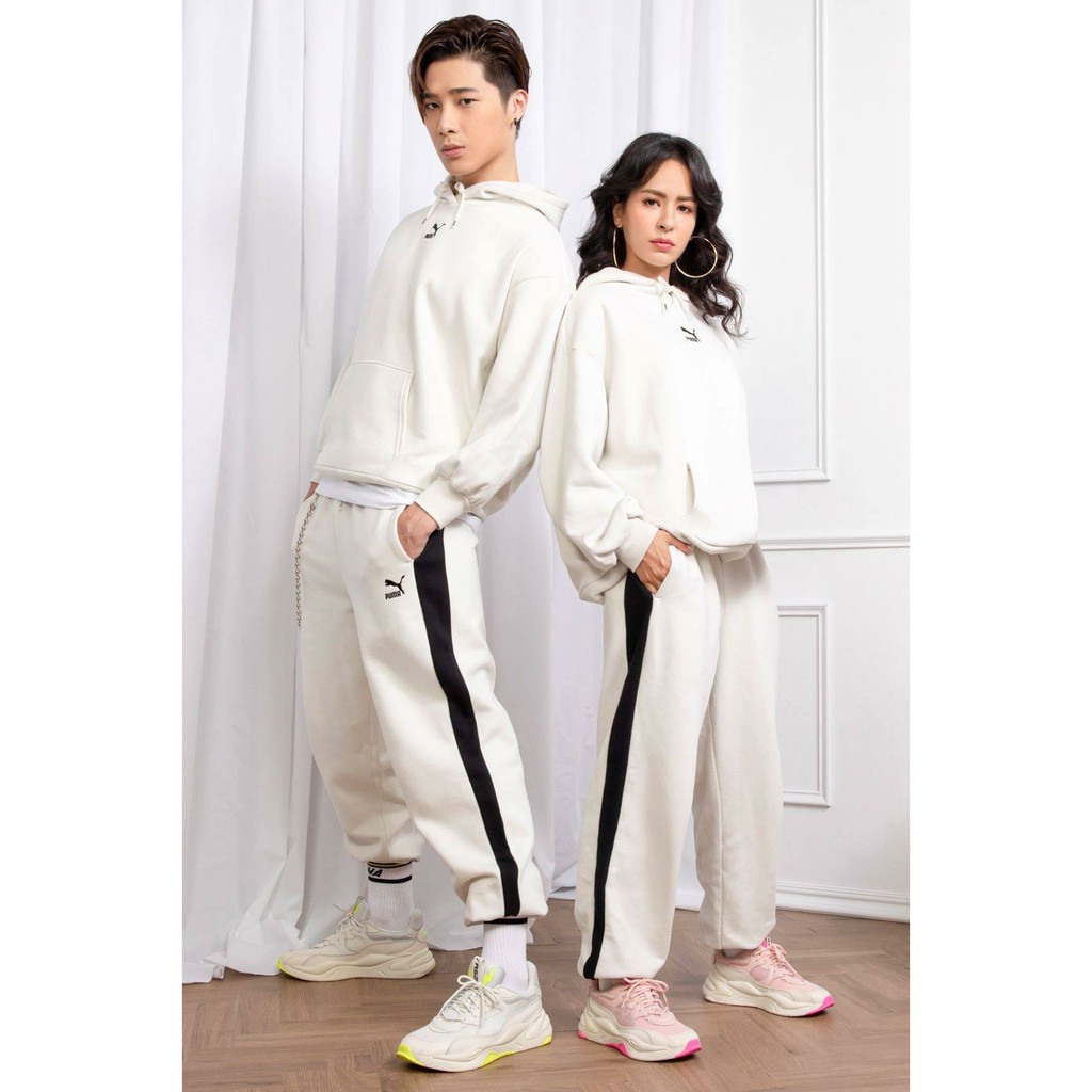 【豬豬老闆】PUMA 流行系列 Classics 長褲 縮口 刷毛 寬鬆 歐規 休閒 男女款 白53028205 黑01 | 蝦皮購物