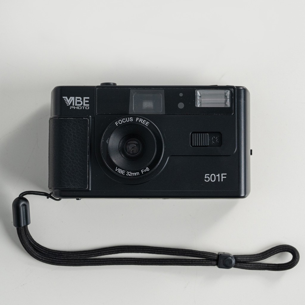 【拍拍】德國 VIBE 501F 底片相機 復古相機 膠卷相機 135軟片 閃光燈 含彩色底片+電池【A434】 | 蝦皮購物