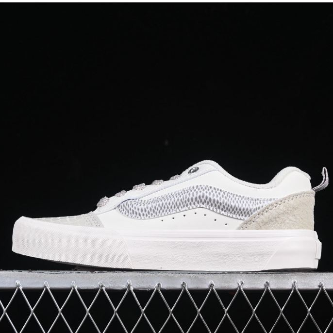 Vans Classics Knu Skool Vr3 範斯 蛇年限定 麵包鞋 | 蝦皮購物