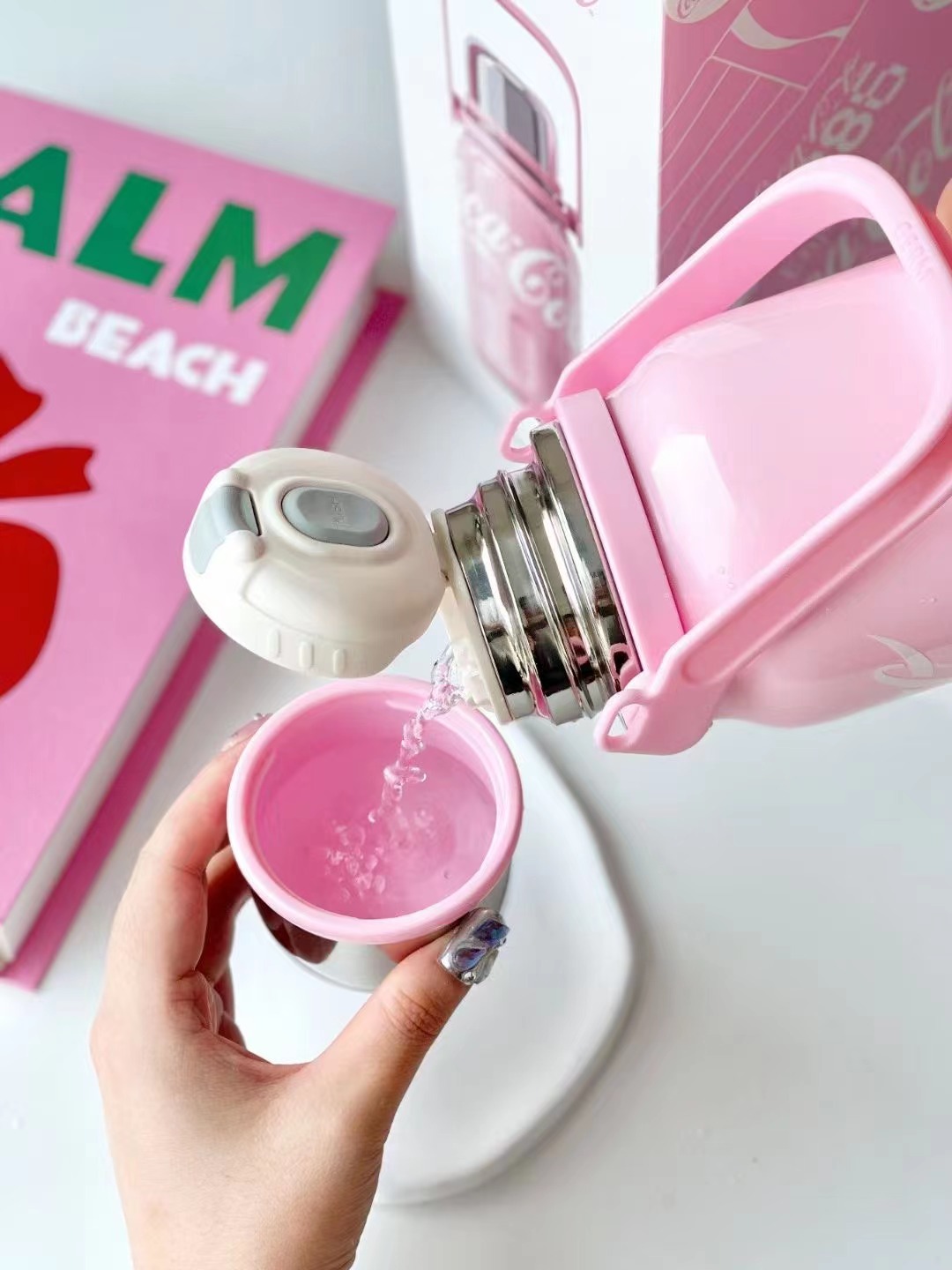 GERM 保溫杯 可口可樂正版聯名 24H長效保冰保溫 316級別不鏽鋼內膽 獨立分享蓋（含茶隔）800ML大容量 帶肩 | 蝦皮購物