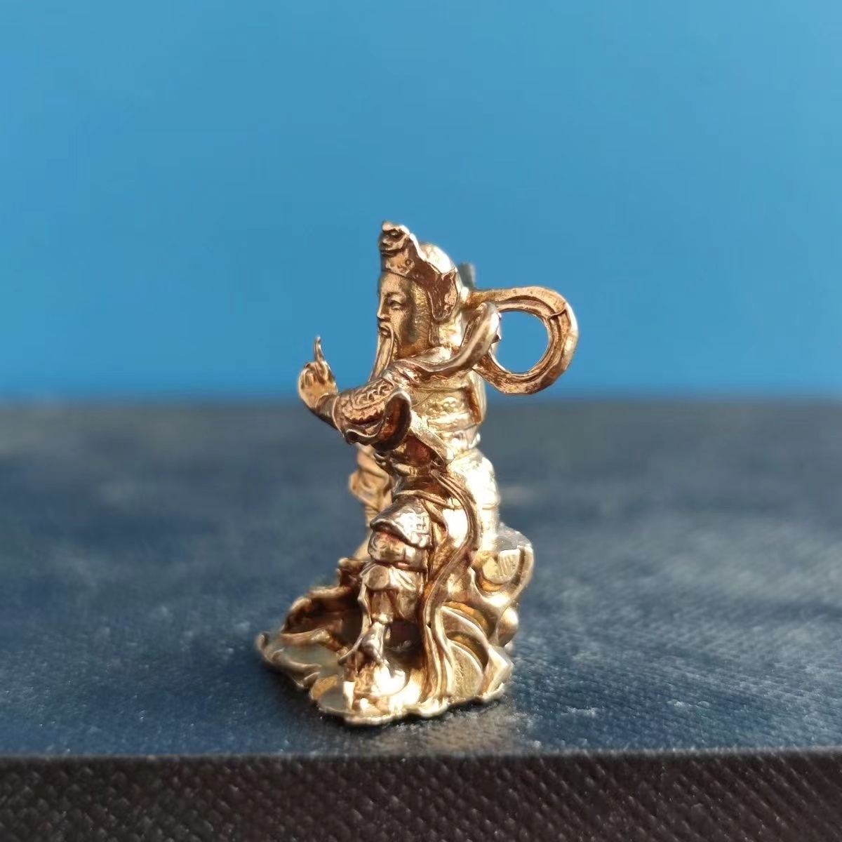 黃銅 玄天上帝 隨身神像 玄武祖師爺小號真武大帝擺件 供奉風水驅邪 手把件裝飾品純銅 | 蝦皮購物