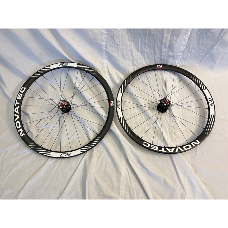 Novatec R3 Carbon disc 輪組 | 蝦皮購物