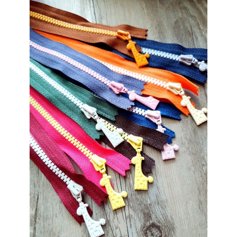 布語布語手工拼布材料20公分YKK 3V 長頸鹿塑鋼拉鍊 | 蝦皮購物