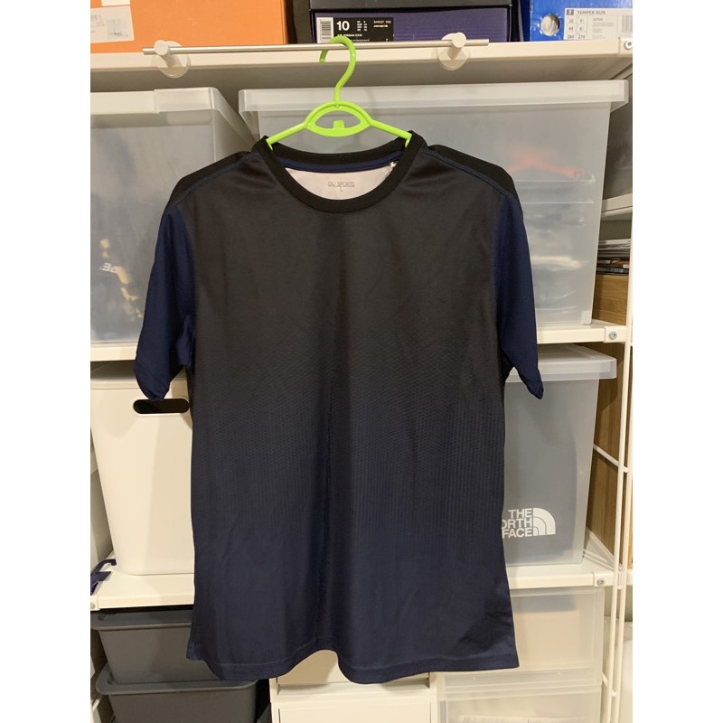 GU 排汗衫 L 黑籃漸層 | 蝦皮購物