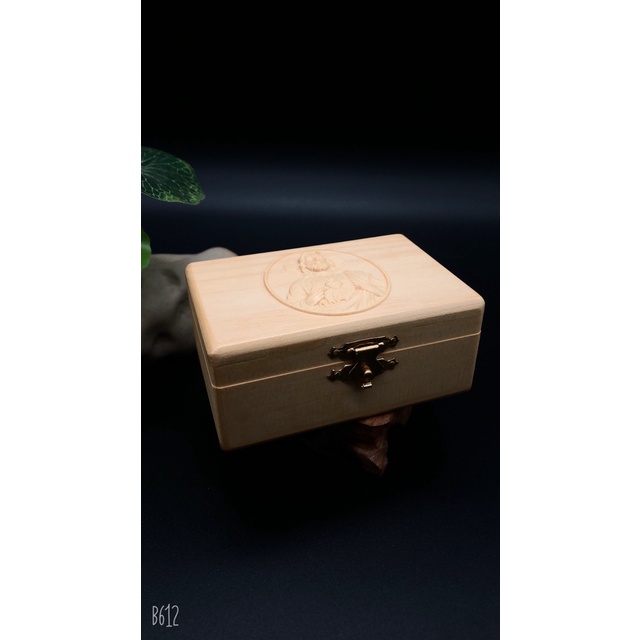 as86 圣物圣牌玫瑰經念珠十字架浮雕頭像檜木收納盒念珠盒6*9cm | 蝦皮購物