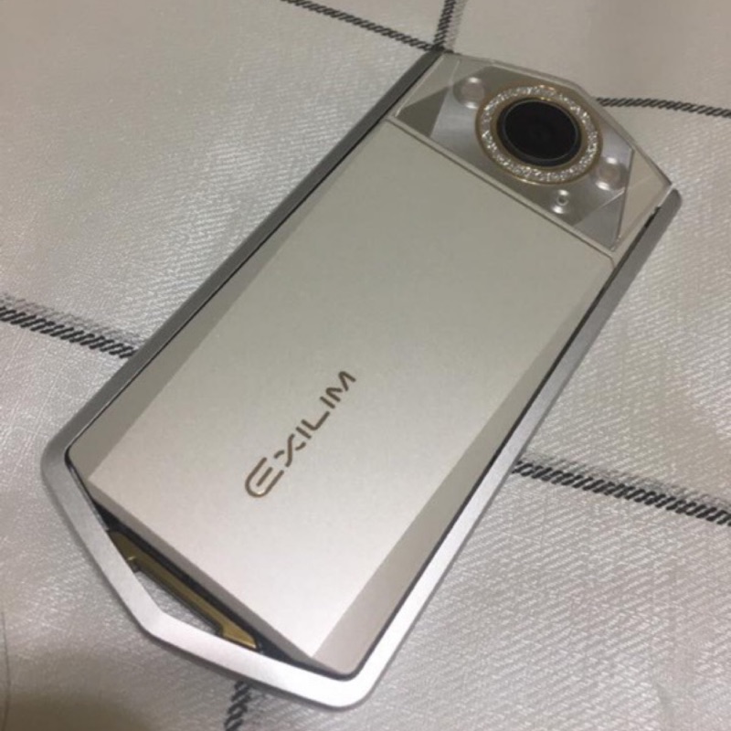 CASIO Tr80白色（無傷） | 蝦皮購物