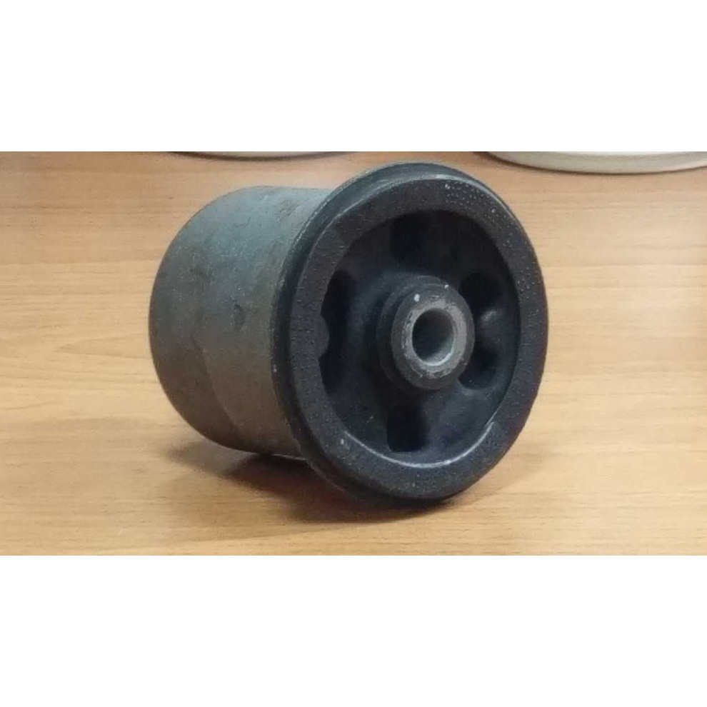 【久大】Nissan TIIDA 1.6/1.8 牛膽/工字樑鐵套*後 55045-ED000 | 蝦皮購物