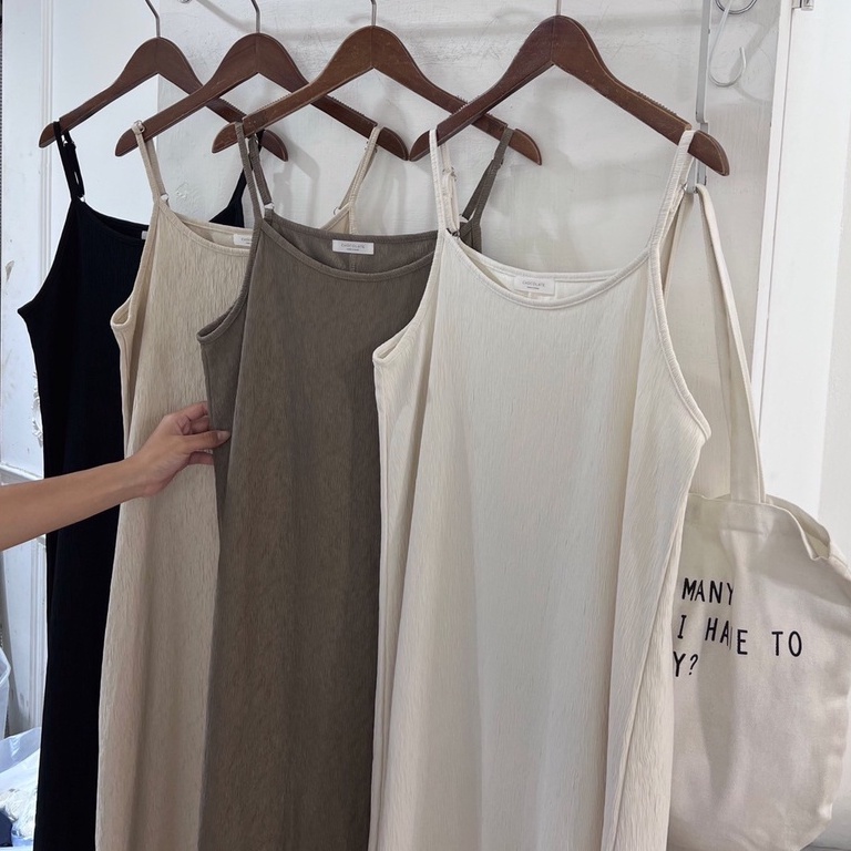 common.13 現貨｜新色！超美の水波紋細肩吊帶洋裝 (5色) | 蝦皮購物