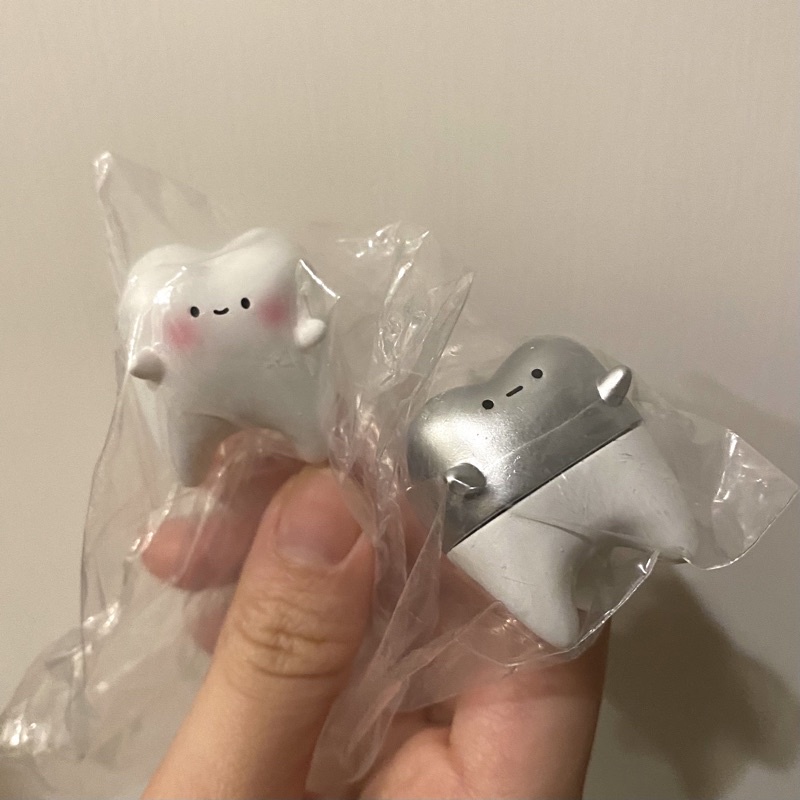 全新現貨 Jinart The Tooth Fairy 牙牙家族 牙齒 銀牙 扭蛋 | 蝦皮購物