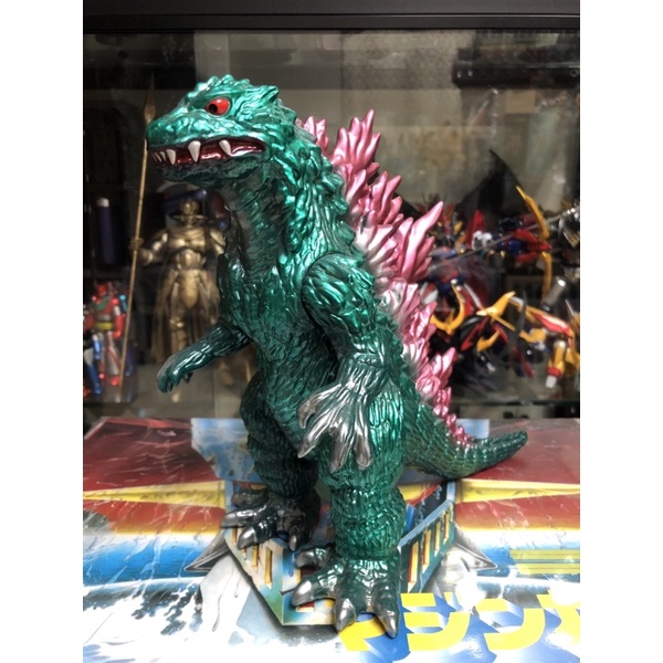 M1號 千禧哥 哥吉拉 限定 金屬綠 軟膠 sofubi Marmit 紅蓮 | 蝦皮購物