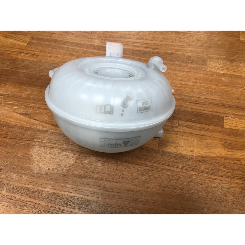 『波卡卡』德國原廠 Golf 7 副水桶 5Q0121407M A3 Tiguan TT GTI R Passat | 蝦皮購物