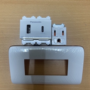 國際牌USB 埋入式 智能快速充電2孔（USB-A + USB-C）WNF1474W/H/MB/單品/+插座/+開關 | 蝦皮購物