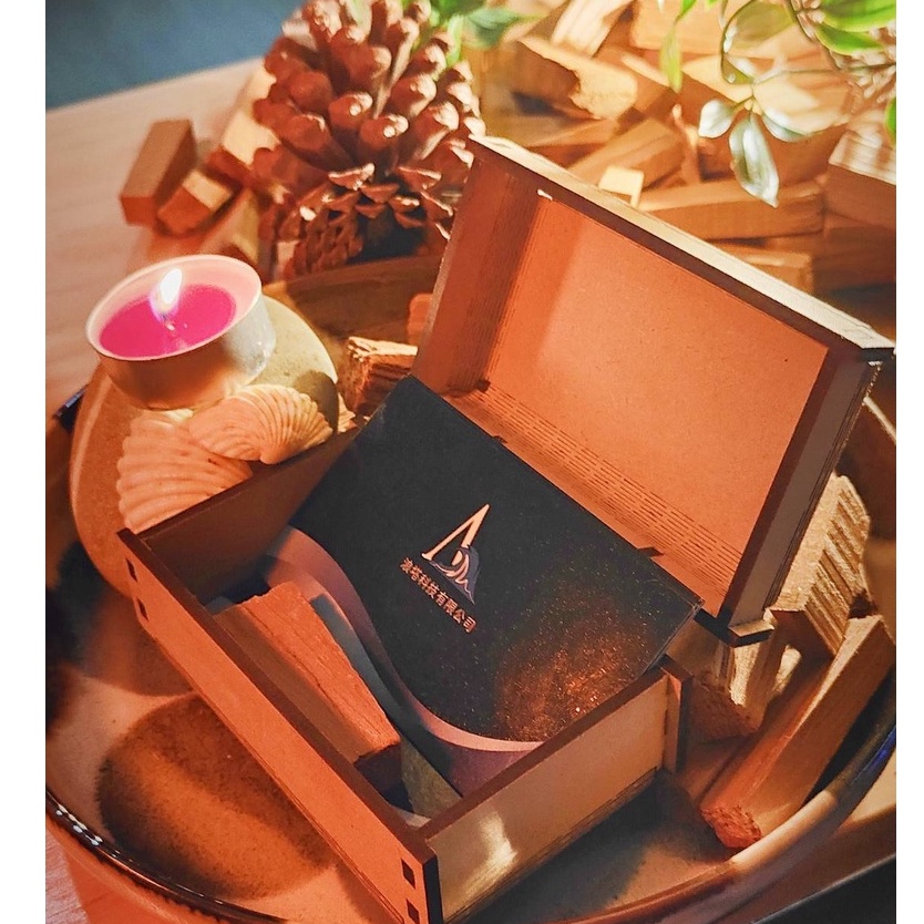 【Lambda-Tek】名片盒 / 驚喜盒 / 文青風名片架 / 客制化 / 雷射雕刻 / 小木盒 | 蝦皮購物