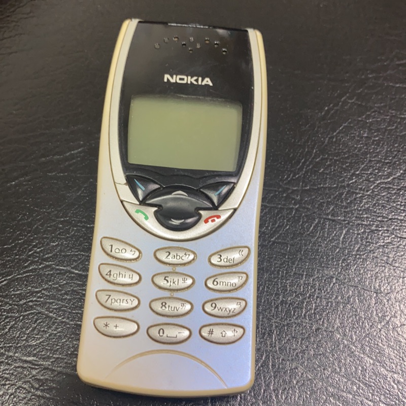 可開機，功能正常 nokia 8210 | 蝦皮購物