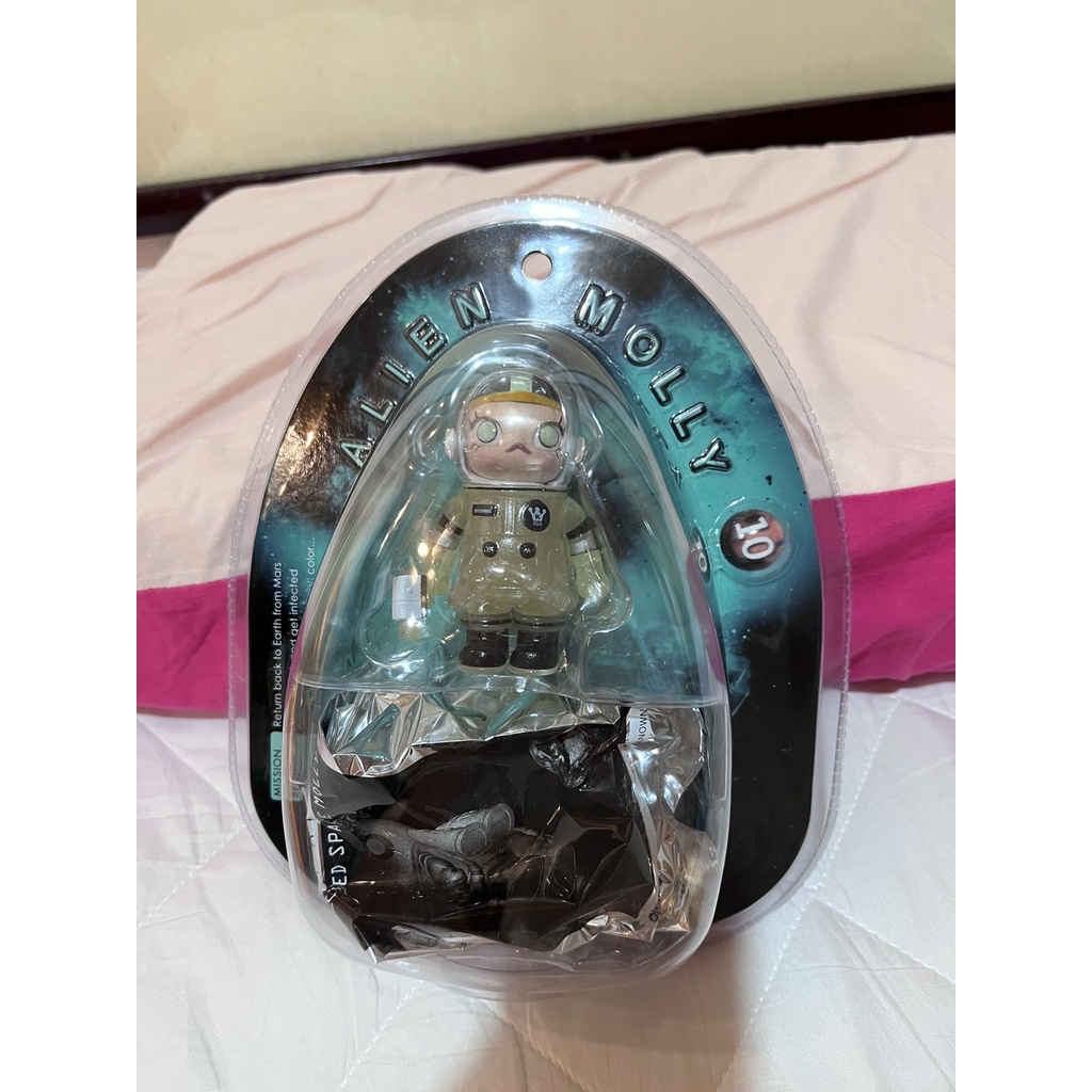 【有緣人商店】Alien Molly 太空人- 夜明珠 POP MART | 蝦皮購物