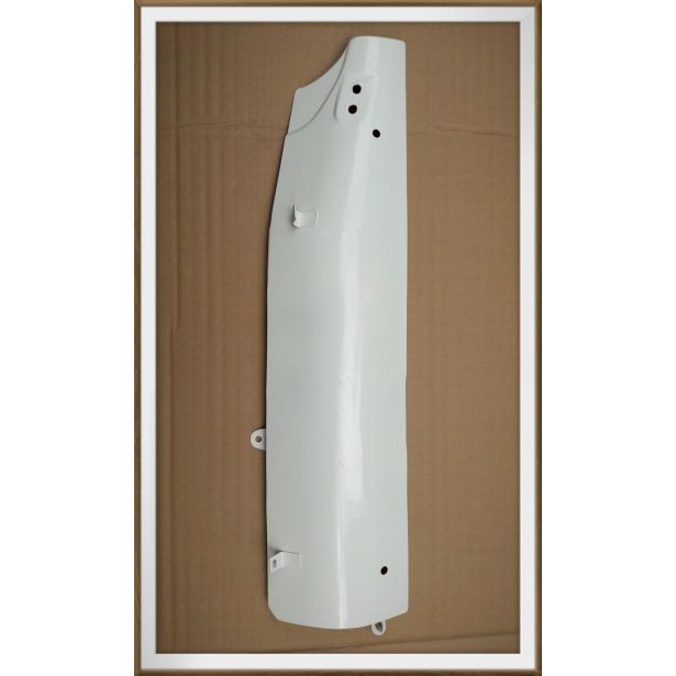 【帝益汽材】FUSO 福壽 F320 F330 F355 20~35噸 86~96年 角板 彎角板《另有賣擾流板、保桿》 | 蝦皮購物