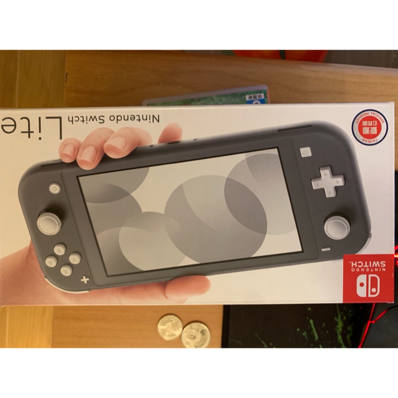 Switch lite 二手 僅玩三天 | 蝦皮購物