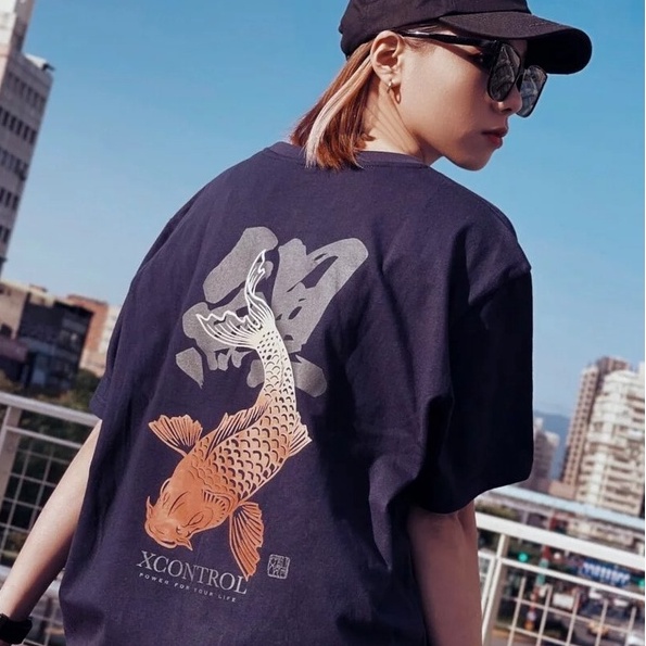 XCTRL.116 鯉魚躍龍門短T-丈青 | 蝦皮購物