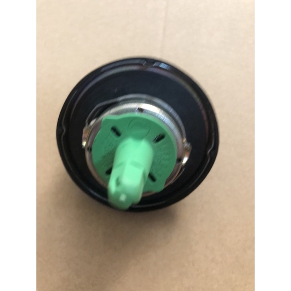 BMW 16111184717 原廠 油箱蓋 E39 -98-.9 | 蝦皮購物