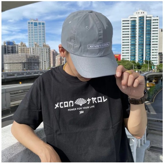 XCTRL 斜體LOGO反光彎帽-灰 | 蝦皮購物