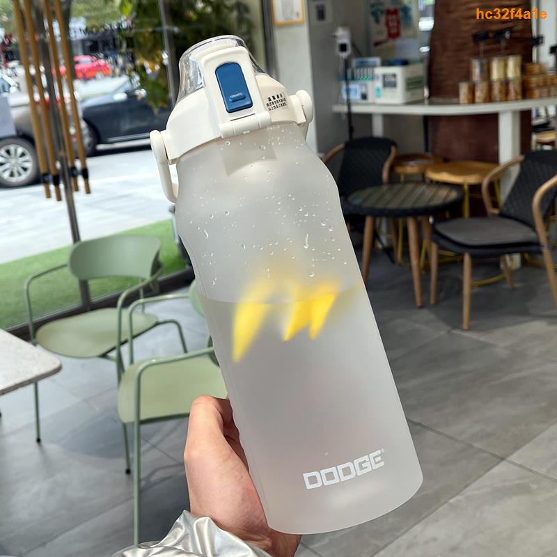 運動水壺 2000ml 水壺 大水壺 吸管水壺 2000cc 水壺 運動水杯 漸層水壺 冷水壺 大容量水壺 2L 健身 | 蝦皮購物