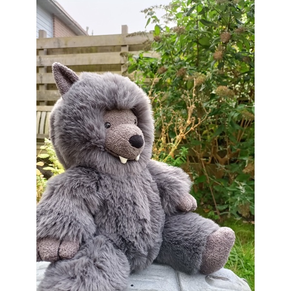 英國🇬🇧 Jellycat Wilf Wolf 威爾夫狼 玩偶 | 蝦皮購物