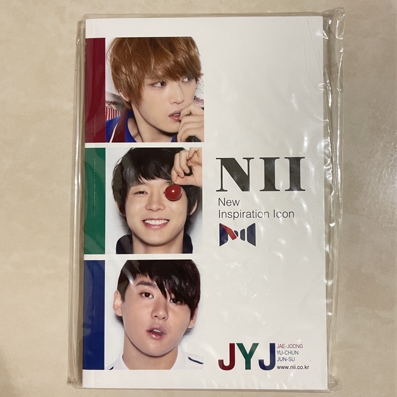【二手週邊】JYJ NII 代言 官方 迷你寫真 | 蝦皮購物